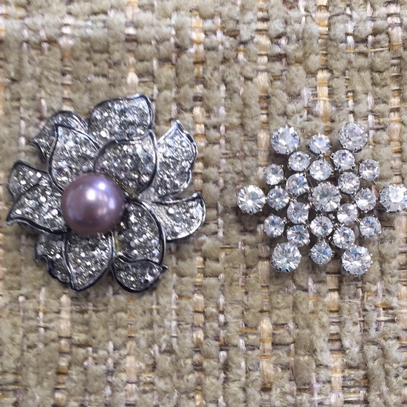 Accessories | Set Of 2 Brooches | Poshmark